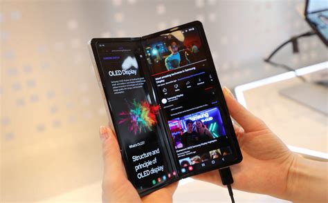 [ces 2023] 삼성디스플레이 360도 접히는 인앤아웃 Oled 내놨다 전자신문
