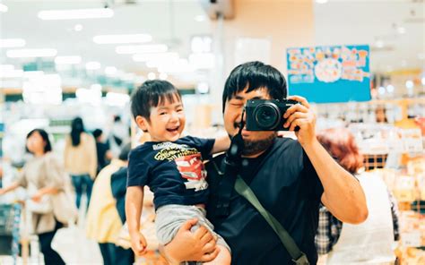 写真家·幡野広志「子どもがすべてではないというバランス感覚が重要」親も子も幸せになれる“育児”の秘訣とは？ ｜概要｜インタビューサイト 双葉社