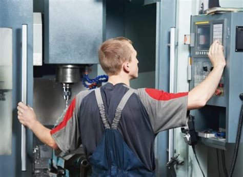 The Benefits Of CNC Machining Vs Manual Machining MSM Machine Works