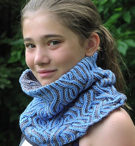 Ravelry Flaming Loop Pattern By Elzbieta Torenc