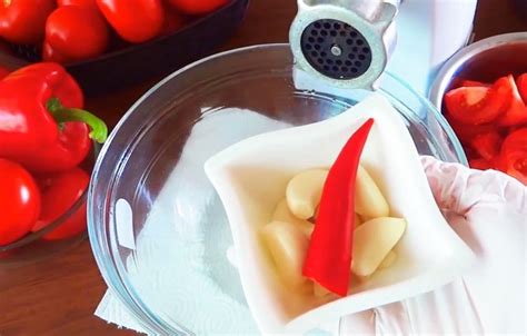 ყაბაყის ხიზილალა ებრაული რეცეპტით წიგნიდან „ბებიაჩემის სამზარეულოში“