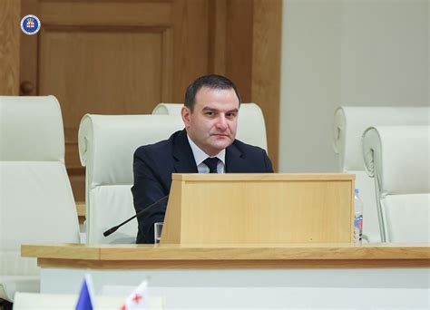 ადვოკატი Advokati Iuristi იურისტი