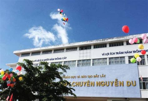 V L Clip Nh Y C M C A H C Sinh Trong Nh V Sinh Tr Ng Chuy N K L K K Tung Clip C B