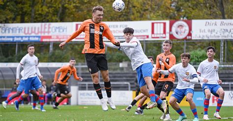 Шахтар зазнав розгромної поразки від Барселони в Юнацькій лізі УЄФА Спорт Bigmir Net