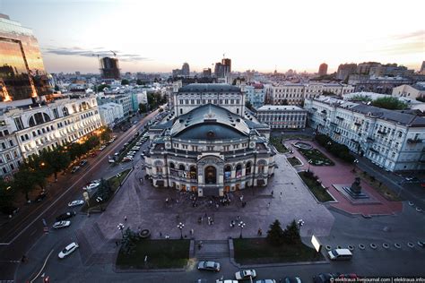 Нічний Київ з висоти