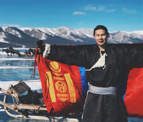 Ангууч хэмээн өөрийгөө нэрийдсэн Баттөр найз охинтой болов уу · Dorgio Mn