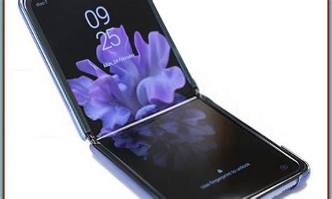 Daftar Harga Hp Flip Lipat Android Murah Juli Dibawah Ribu Samsung Motorola Lg