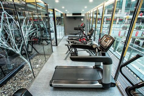 杭州集装箱超级猩猩健身房 搜狐大视野 搜狐新闻 杭州集装箱超级猩猩健身房 搜狐大视野 搜狐新闻