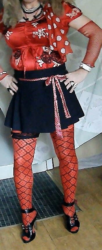 Dressed Like A Tart Photo 31