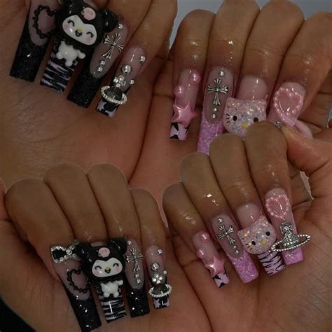 Julia ･ﾟ On Instagram Black Vs Pink 🖤💞 Hello Kitty Nails Cute