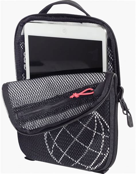 Кейс для велоинструмента EVOC TOOL POUCH S - Zerogravity.ru: Снаряжение ...