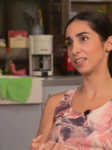 Awz Story Bewegt Sie Plötzlich Wird Suri Abbassi An Eigenes Leben Erinnert