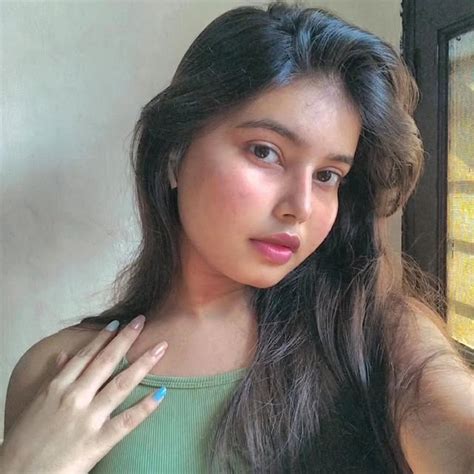 𝑹𝒂𝒔𝒊𝒌𝒂🤍 rasika rajput on threads