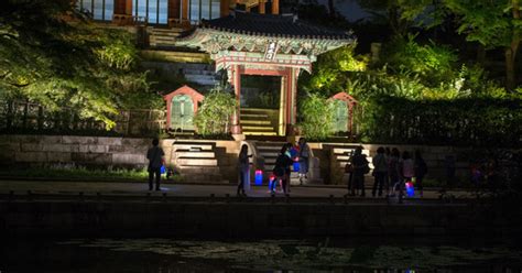 고즈넉한 창덕궁의 밤