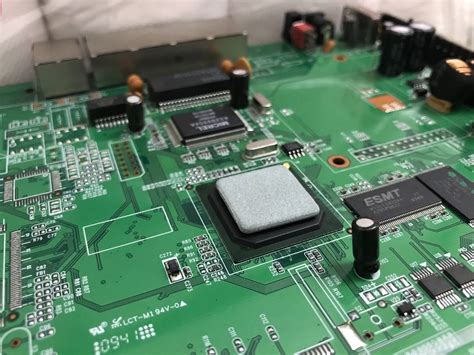 Bên Trong Draytek 2910 Viết Bởi Trustsharevn