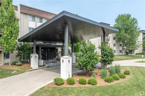 650 W Rand Rd 5 5b306 Arlington Heights Il 60004 See Est Value