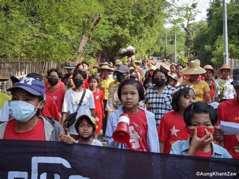 ချင်းတွင်းမြစ် သပိတ် စစ်ကြောင်းက စစ်အာဏာရှင် အမြစ်ပြတ် ချေမှုန်းရေး ချီတက် ဆန္ဒပြ Khit Thit Media