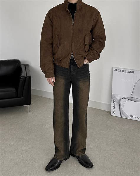 로즈앤로즈 남자쇼핑몰 강민형 옷 잘 입는 남자친구의 시크한 겨울 남친룩 코디 알려드릴게요 🖤 그냥 패딩이 질린다면 이런 스웨이드 패딩과 섹시한 부츠컷핏을 연출하는