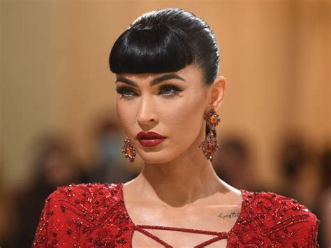 Megan Fox Side Bangs