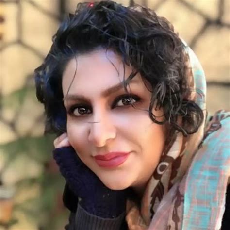 ‎خانم شیرین‎ ‎و این شروعیست زیبا و من باور دارم خدا ، با من و