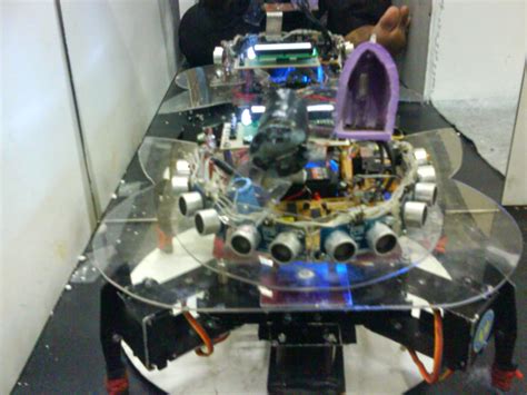 robot berkaki pemadam api dalam krci kontes robot cerdas pemadam api