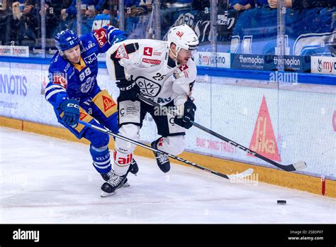 Mirco Muller 25 Hc Lugano In A Duel With Sven Senteler 88 Ev Zug