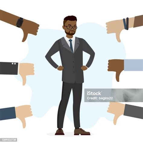 공격적인 사람들에 둘러싸여 사업가 사회적 괴롭힘의 피해자 폭력과 차별의 개념 동료들은 아프리카계 미국인 직원을 괴롭히는 것을 싫어합니다 비즈니스에 대한 스톡 벡터 아트 및