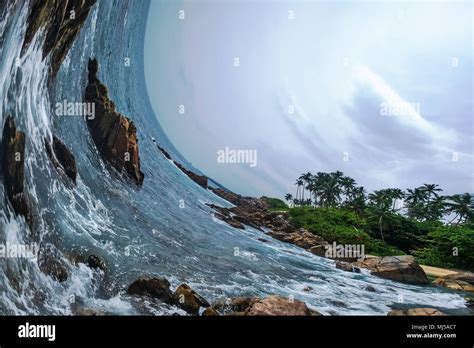 Example Of Incorrct Work Of Rolling Shutter In Photo Camera Distortion Of Ocean Photo Curved