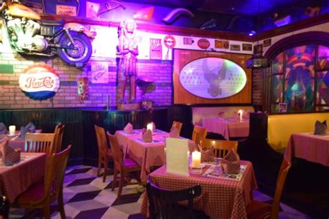 R Adda Sports Bar Expat Nights In Uae Expat Nights In Dubai Dubai Night Life Uae Night