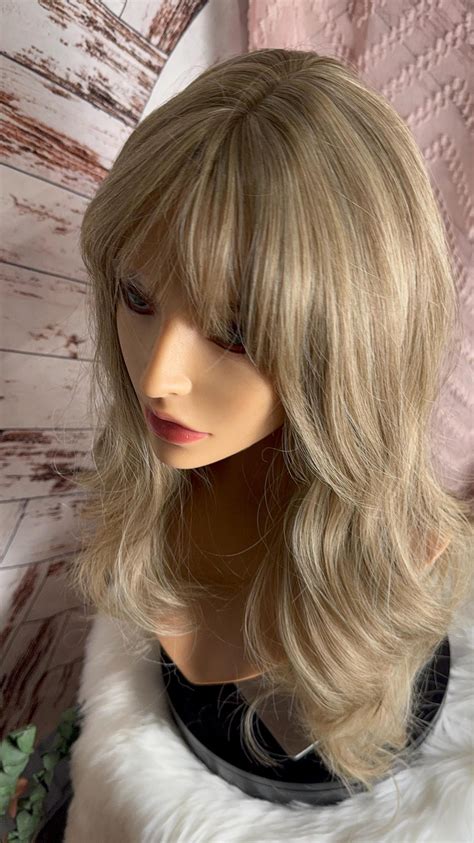 Trichelle Golden Flax Blonde Retro 90s Dark Blonde Chunky Bold