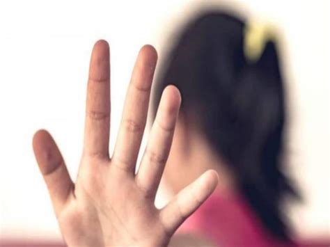 4 Years Love Sex And Then Refusal Of Marriage Dalit Teacher Sat On Dharna At Lover House In