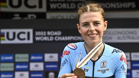 Une Troisième Médaille Pour Notre Pays Aux Mondiaux à 17 Ans Febe Jooris A Marqué Lhistoire