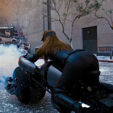 Anne Hathaway En 2022 Peliculas De Comics Gatúbela Fotos De Marvel