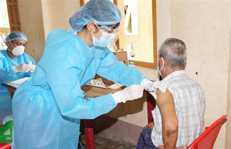 ရခိုင်ပြည်နယ် မောင်တောမြို့နယ်တွင် ကိုဗစ် ၁၉ ရောဂါ ကာကွယ်ထိန်းချုပ်နိုင်ရေးအတွက် လမ်းသွားလမ်းလာပ