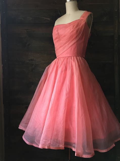 50s Party Outfits