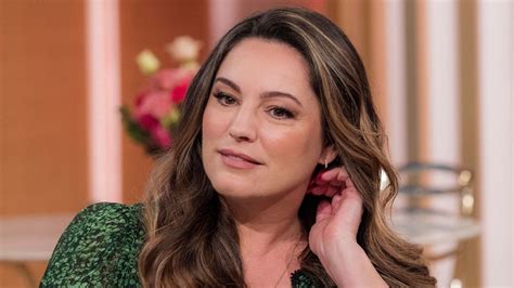 Kelly Brook Breaks Silence On Split With Famous Ex Fiancé She Fell Out