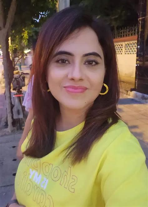 Asma Saif Biography Dramas List Wegreen Entertainment