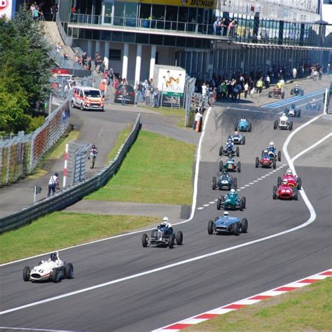 F1 Race Lap Timing Calculation