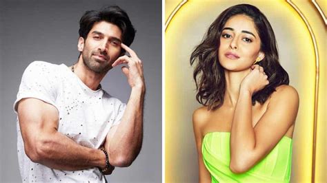 Rumoured couple Aditya Roy Kapur, Ananya Panday get cosy at Kriti Sanon's Diwali bash. Here's ...
