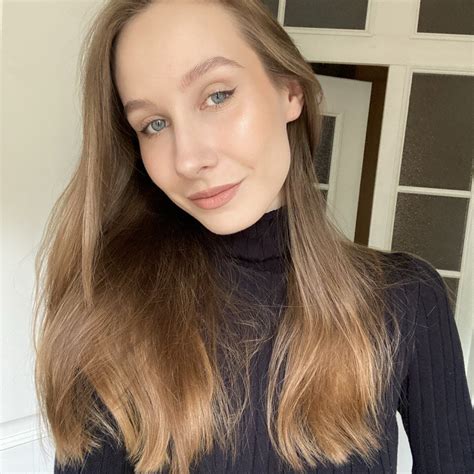 Lilymoon主播：免费直播性爱表演和聊天 Stripchat