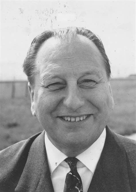 Erwin Jaeckle Lyrics With Translations