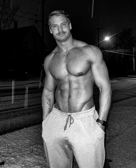 Bellies And Muscles On Tumblr