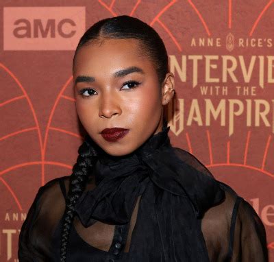 Delainey Hayles IWTV S2 Premiere Tumbex