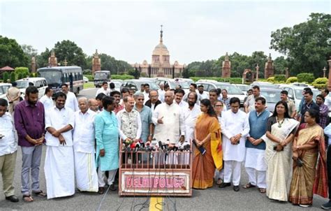 இந்தியா கூட்டணியின் மும்பை கூட்டம் பல கட்சிகள் கணக்குகளை தாண்டி