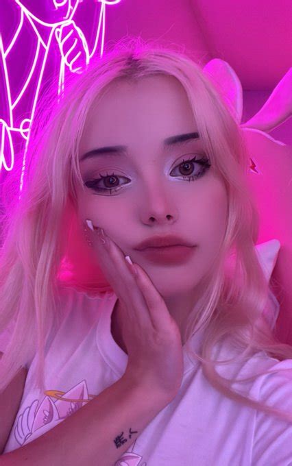 TW Pornstars Lauren Burch Pictures And Videos From Twitter Page