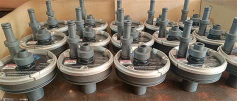 Grey Round Non Poilshed Ro End Cap Assembly For Industrial Use