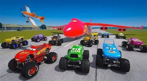 Мультики про гоночные машинки человек паук и макуин гоняются на приз скорости для детей