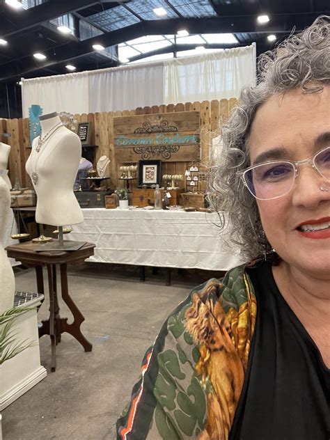 Ruby Mae Jewelry What Do You See In This Button I Thought It Was A Vase Of Flowers No I