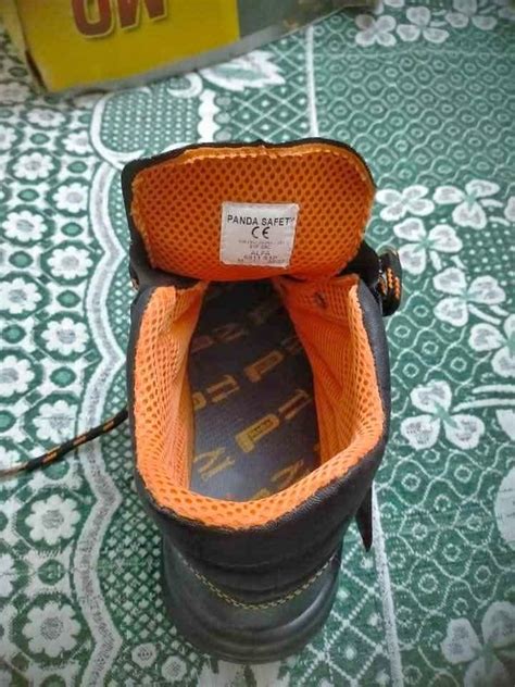 ‎حذاء سيفتي ايطالي الصنع ١٢٠٠قابل للتفاوض البسيط‎ Sandals And Flip