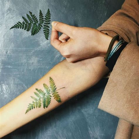 Ted Tattoo Artist Uses Living Plants To Create Stunning And Elegant